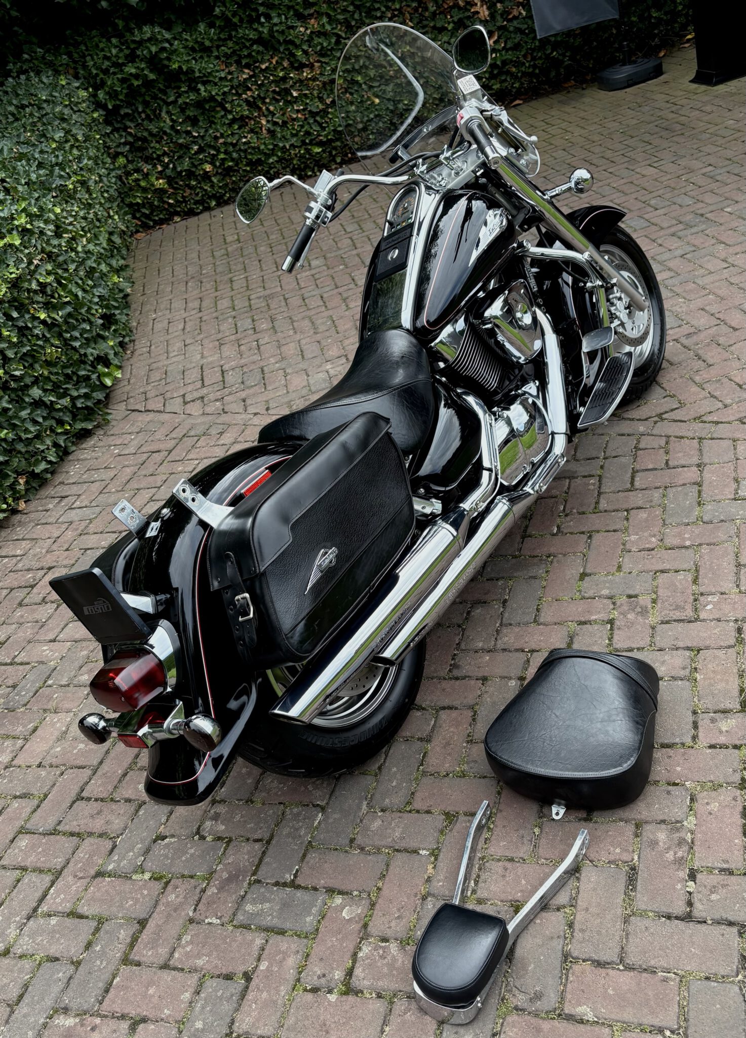 Suzuki Intruder VL1500 LC - Cosmo Motors