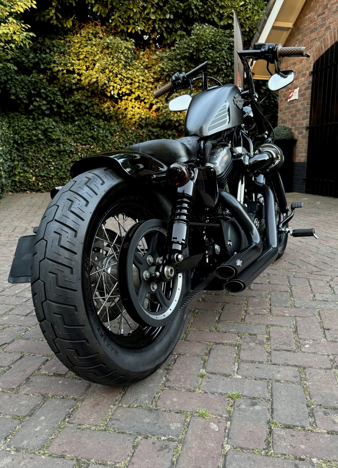 Harley-Davidson Sportster 1200 Forty Eight bobber – Cosmo Motors