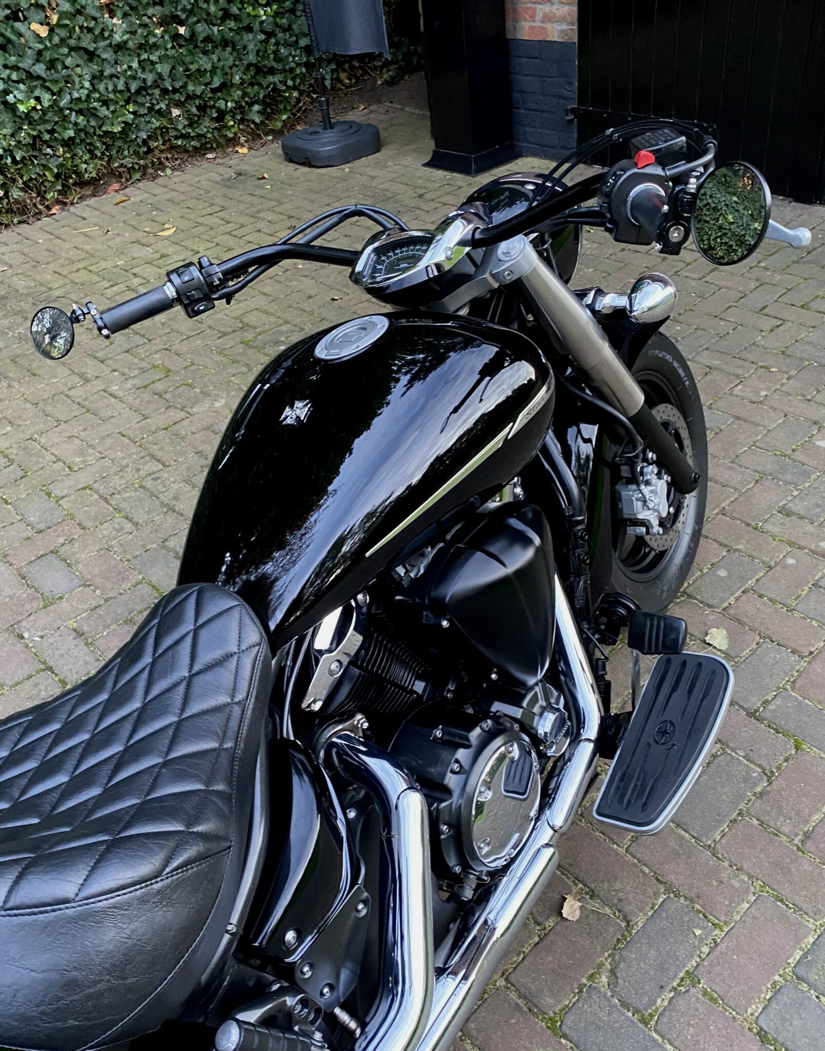 Yamaha XVS1300 Midnight Star custom - Cosmo Motors